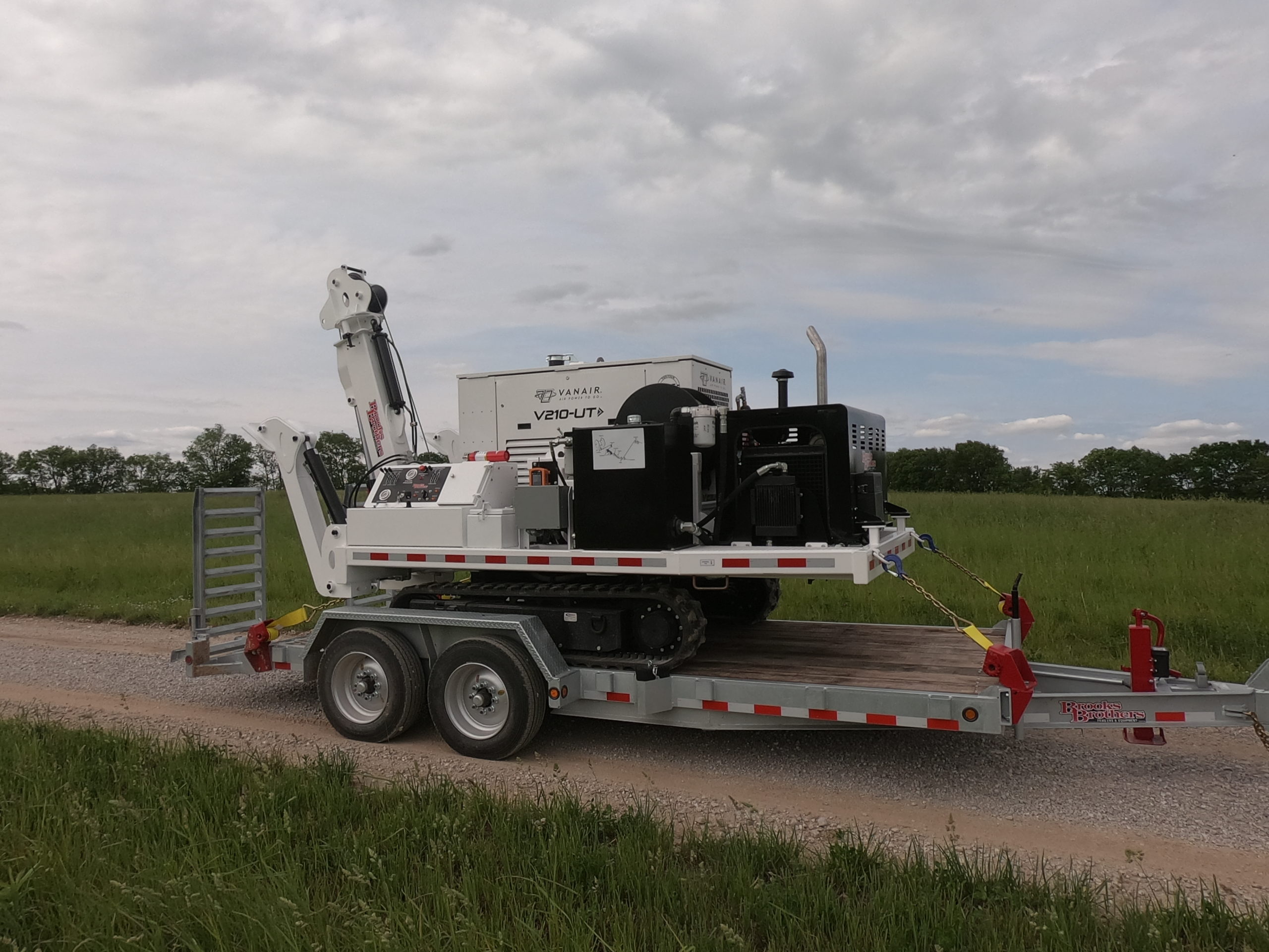Underground Puller With Tracks - Brooks Brothers Trailers